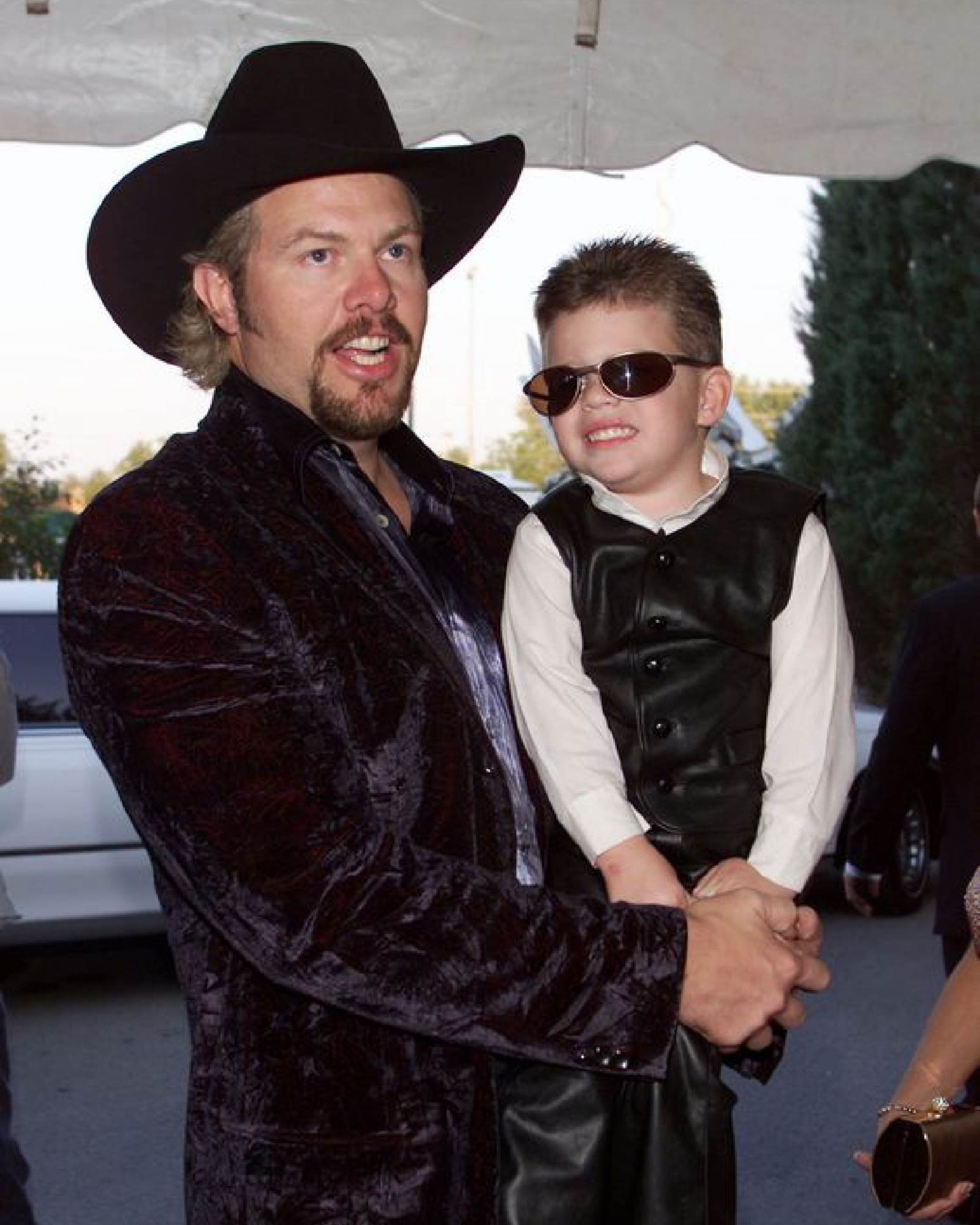 Toby Keith – Should’ve Been a Cowboy Live XXV – Country Music